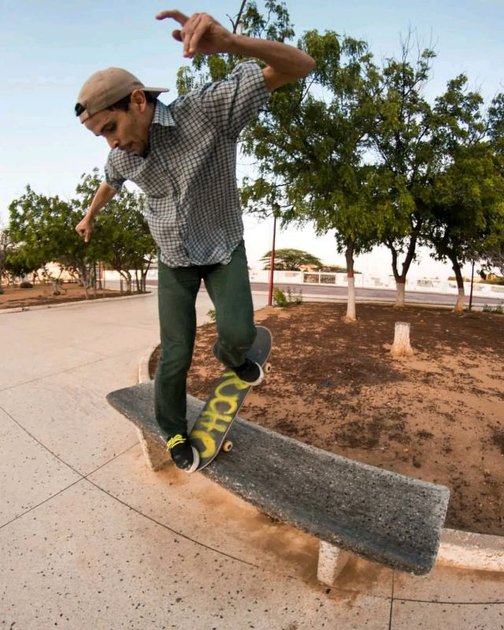 Bs noseblunt slide, Plaza bolivar, Carlos Fermin | PeakD