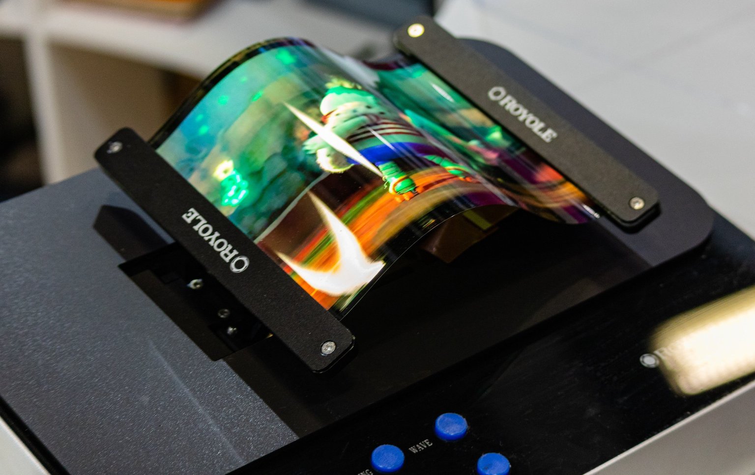 Flexible Display - Royole - World's first and thinnest 0.01mm fully ...