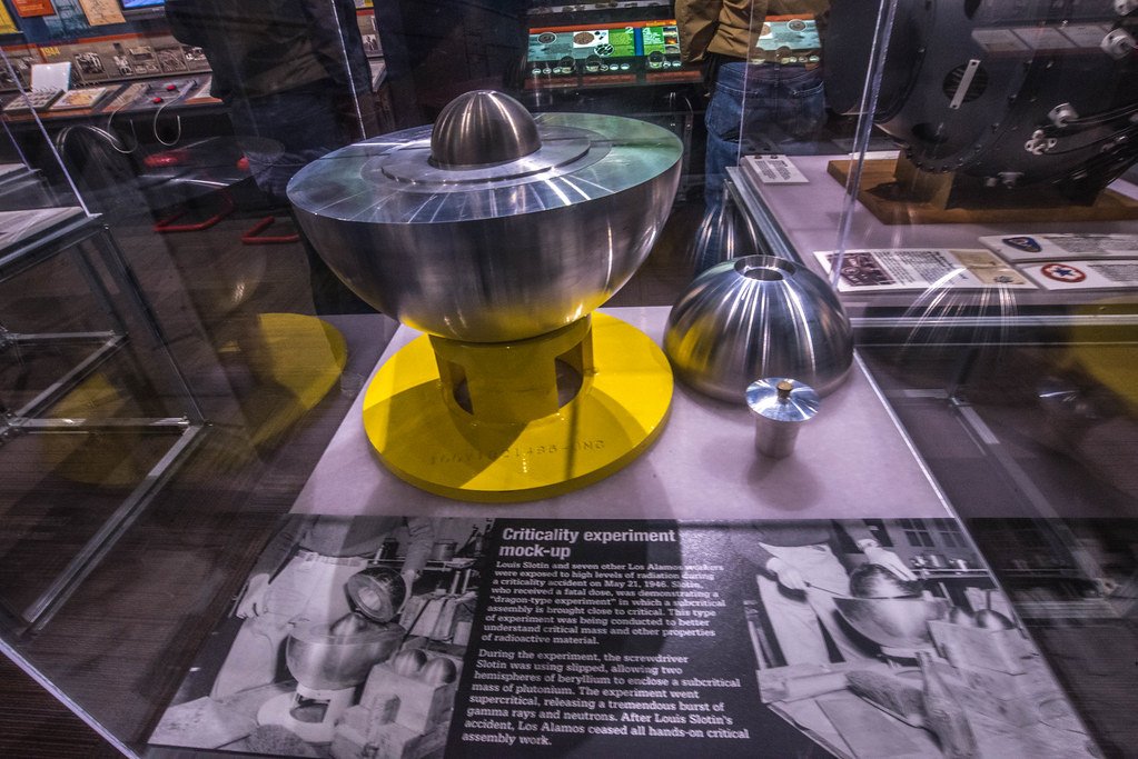 Plutonium Demon Core : The Nuclear Science Tragedy — Hive