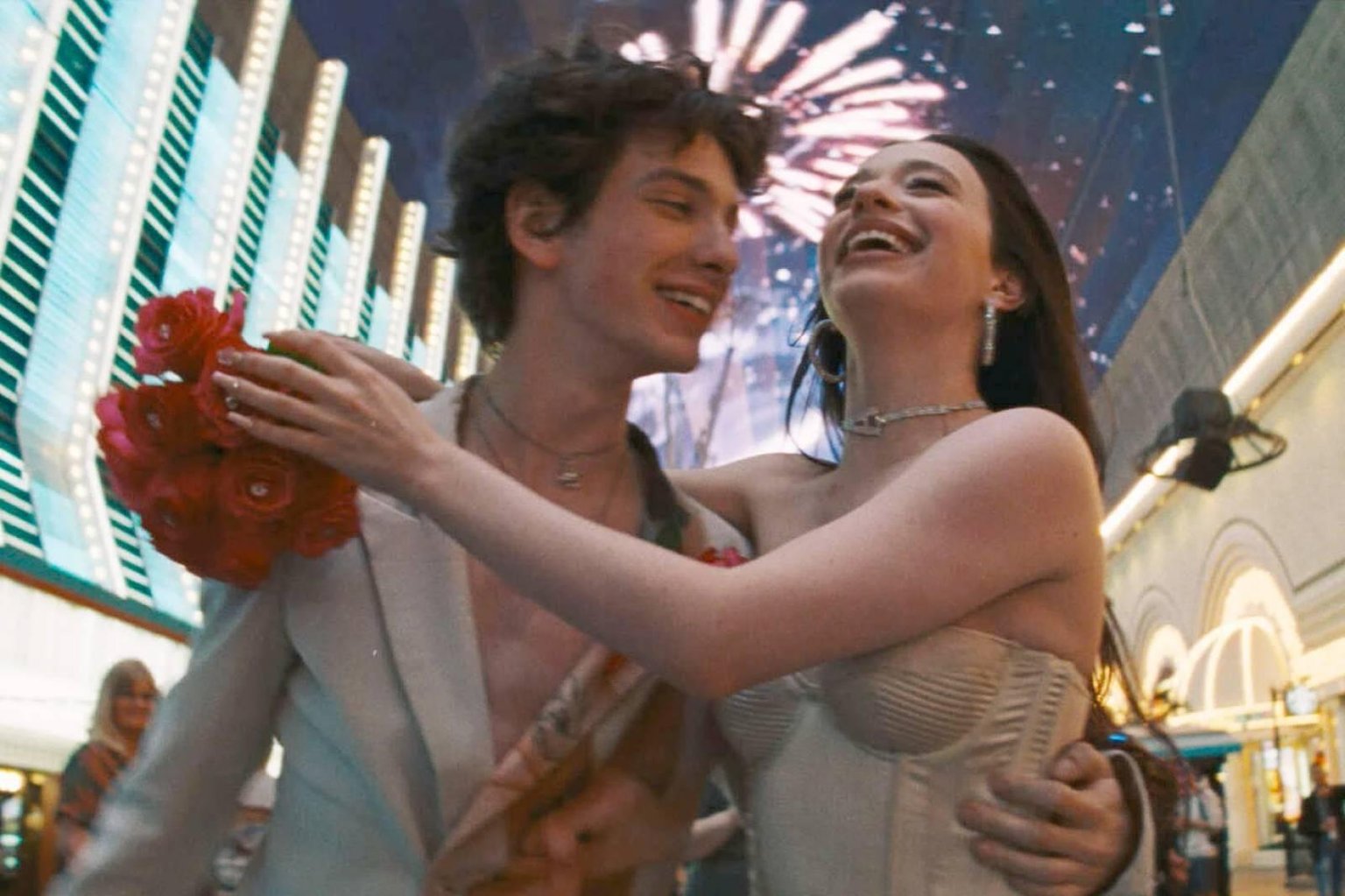 Anora (2024): she's a force of nature | una fuerza de la naturaleza — Hive