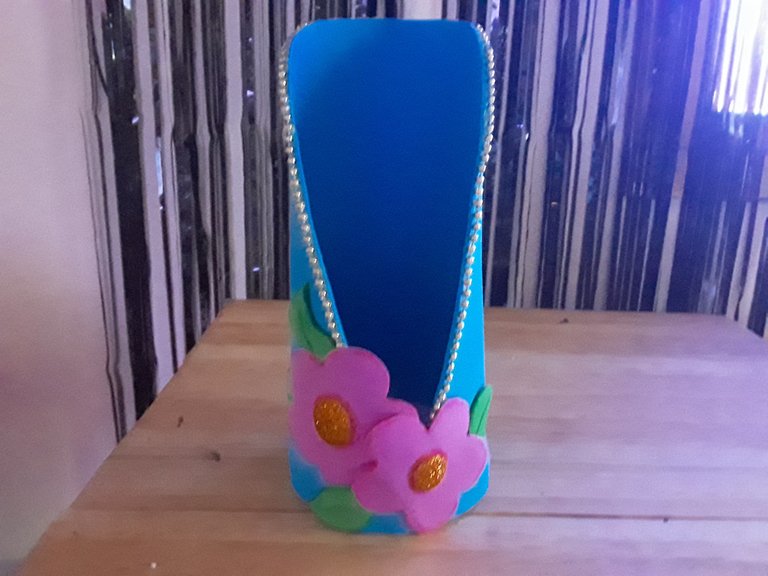 Como hacer un portavasos de Foami. — Hive